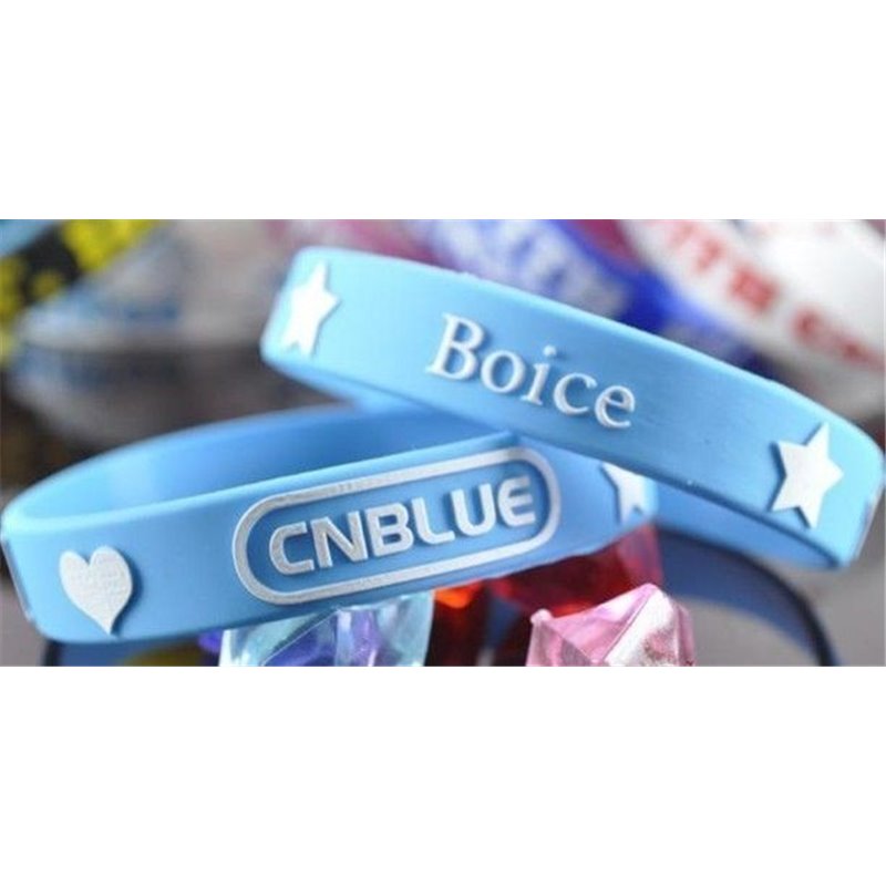 Bracelet silicone large avec gaufrage en relief article promotionnel ...